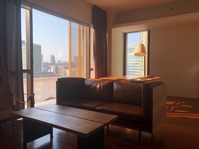 Century 21 Thailand Property - Luxury unit for rent, only 80 metres ...