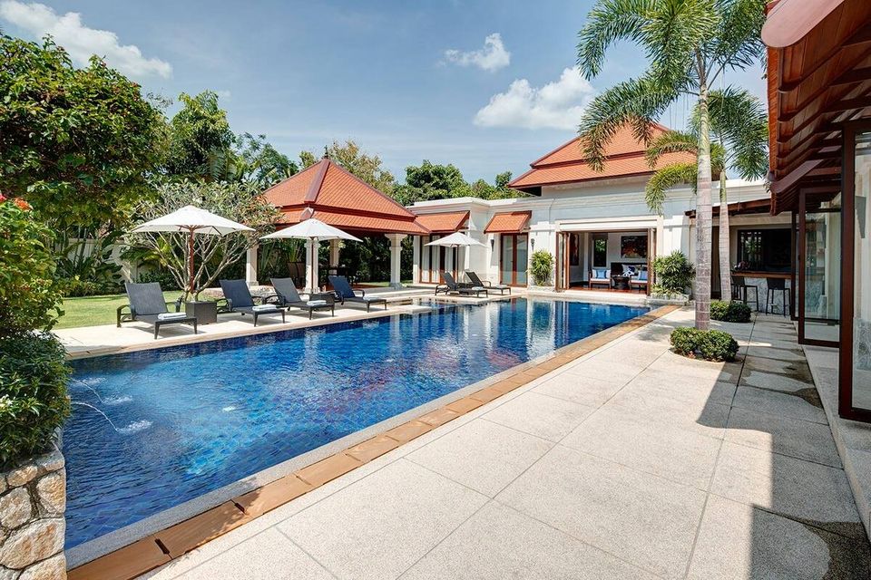 Century 21 Thailand Property - Luxury Thai Style Pool Villa 6 Bedrooms ...