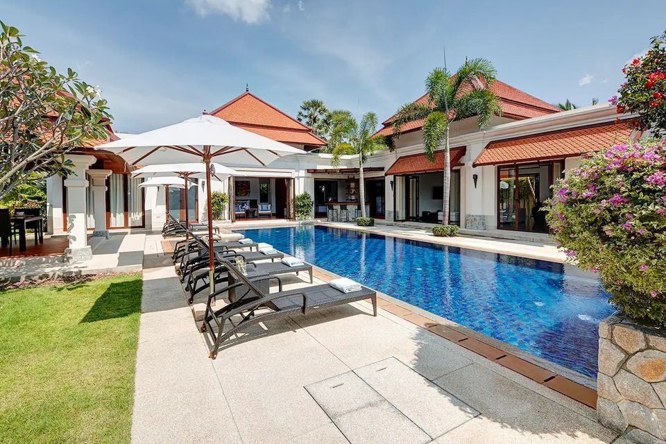 Century 21 Thailand Property - Luxury Thai Style Pool Villa 6 Bedrooms ...