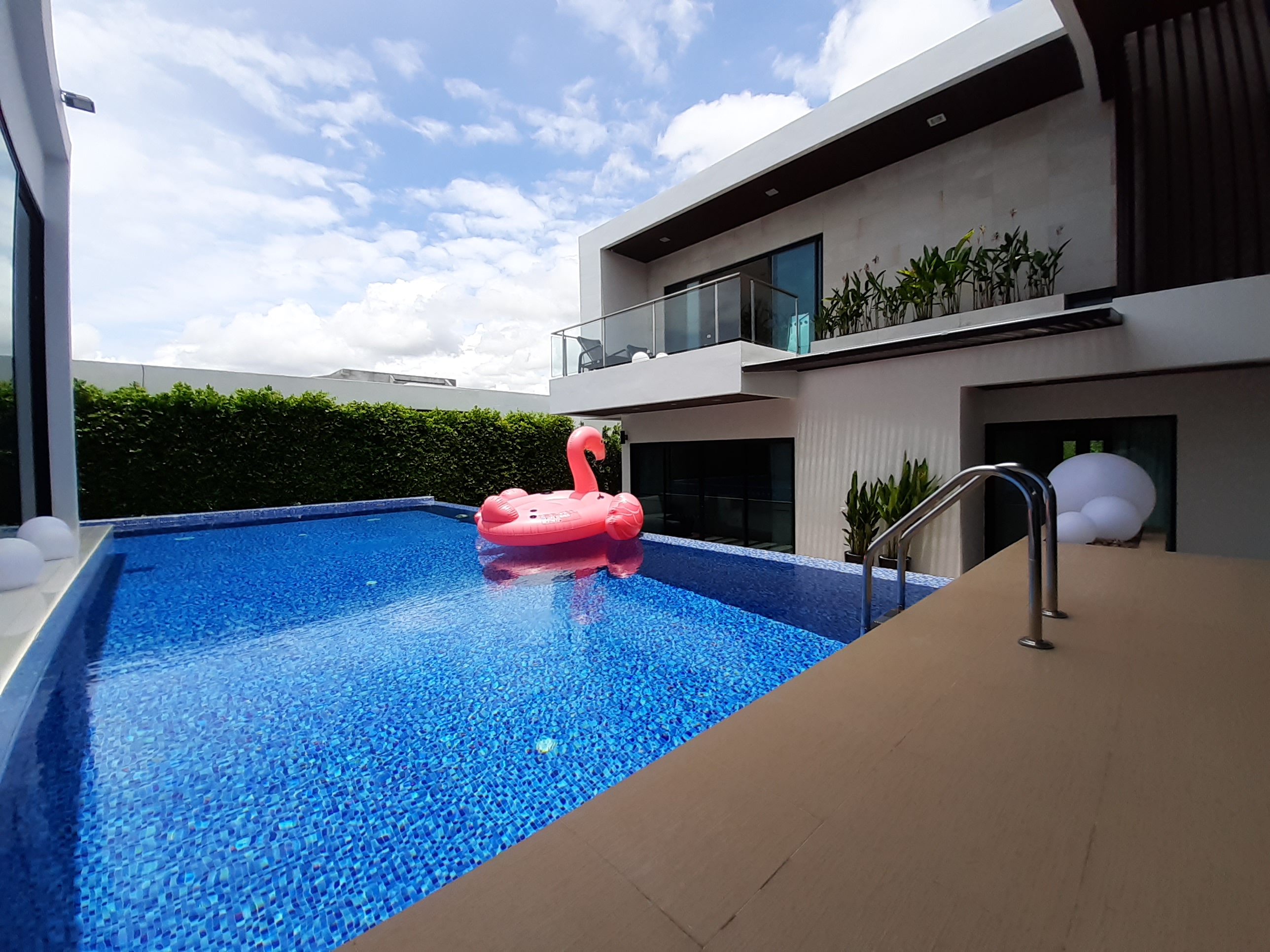Century 21 Thailand Property - Luxury Pool Villa in Pattaya There is a ...