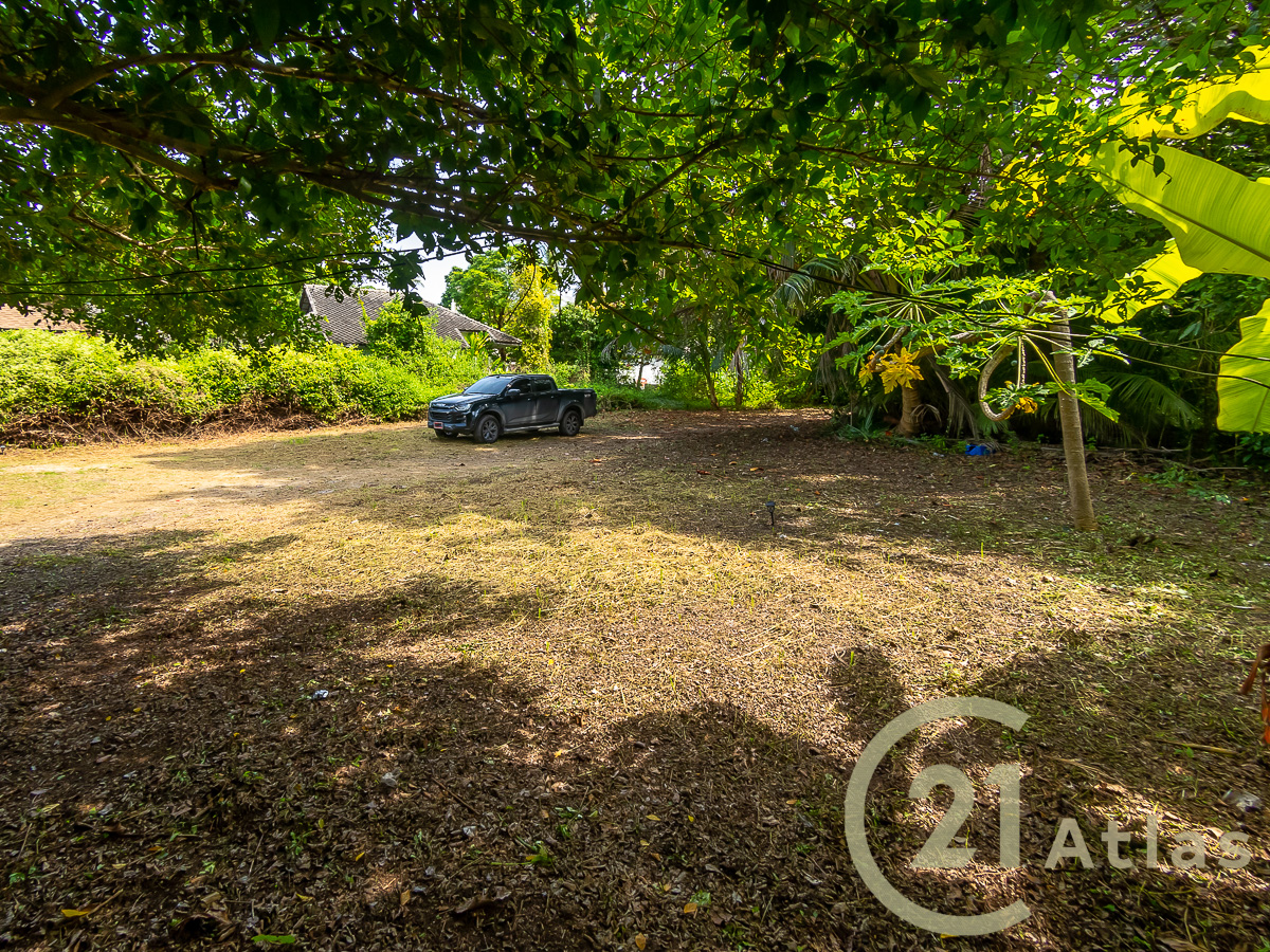 Century 21 Atlas - Sea side land plot in a prime location