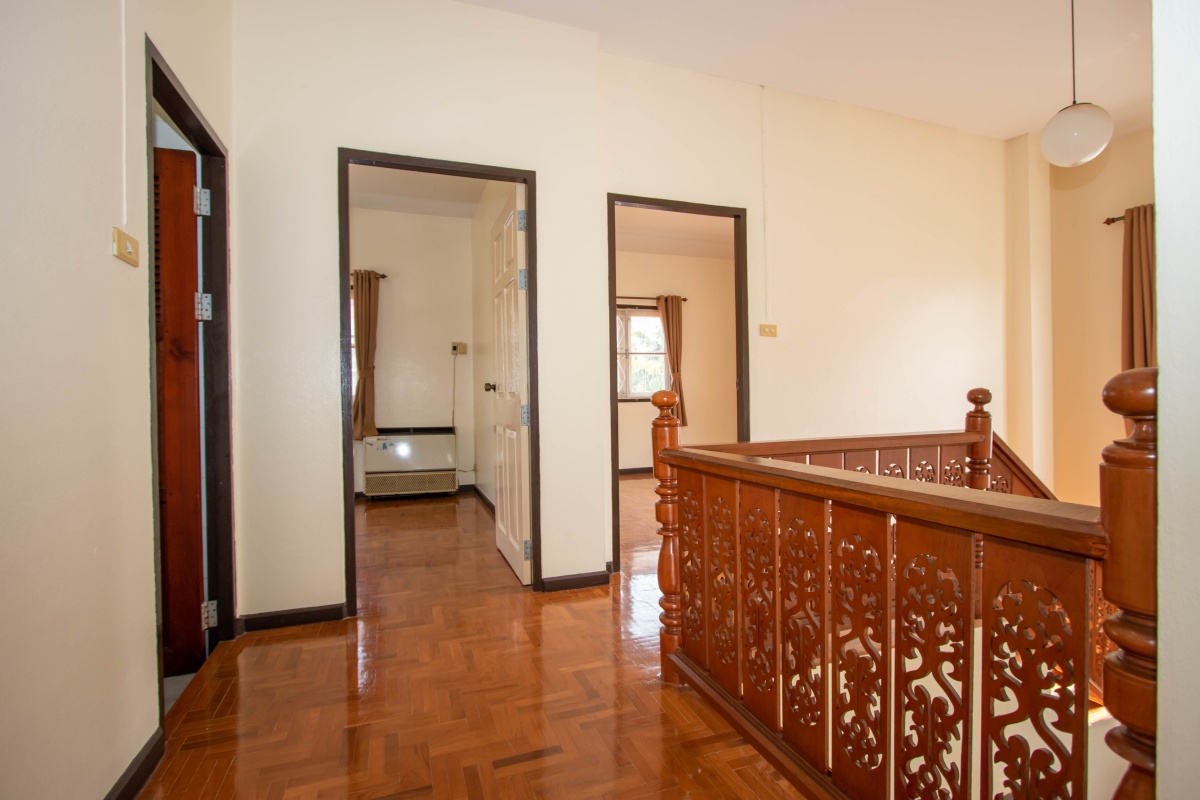 Century 21 Thailand Property - Corner Plot 3-Bedroom House for SALE at ...