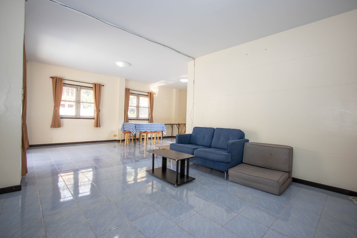 Century 21 Thailand Property - Corner Plot 3-Bedroom House for SALE at ...