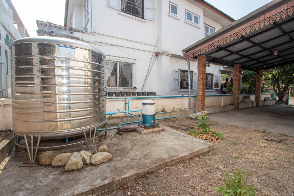 Century 21 Thailand Property - Corner Plot 3-Bedroom House for SALE at ...