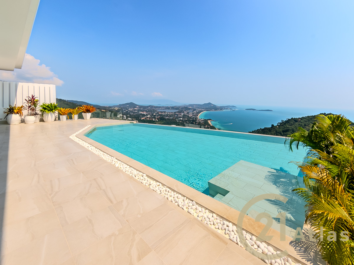 Luxury 2-story pool villa with stunning sea and mountain view